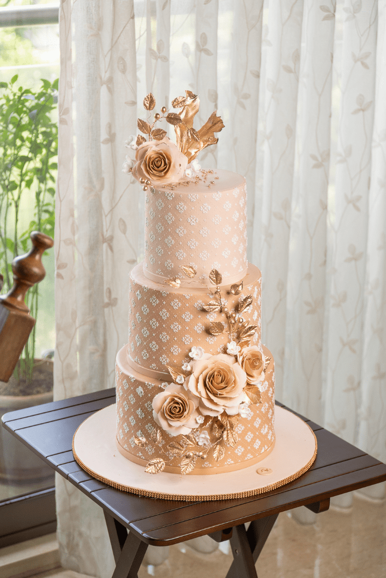 Peach Regal Wedding Cake Shop In Mumbai, Cake Designs Collection ...