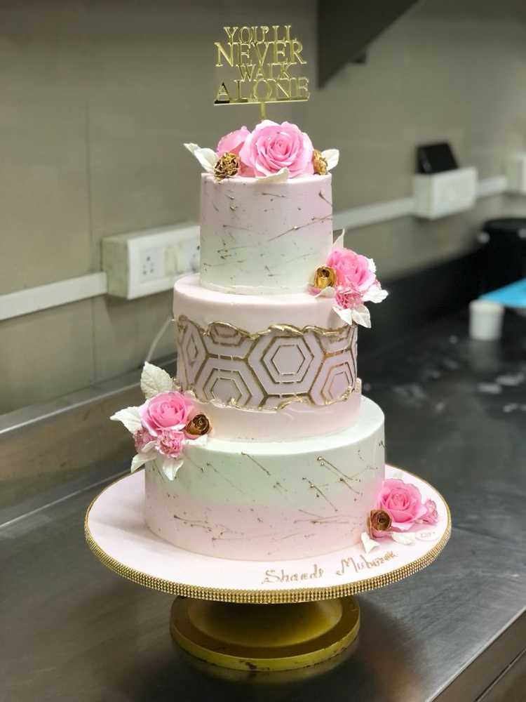 Exclusive Wedding Cake Shop In Mumbai, Best Wedding Cake Shop ...