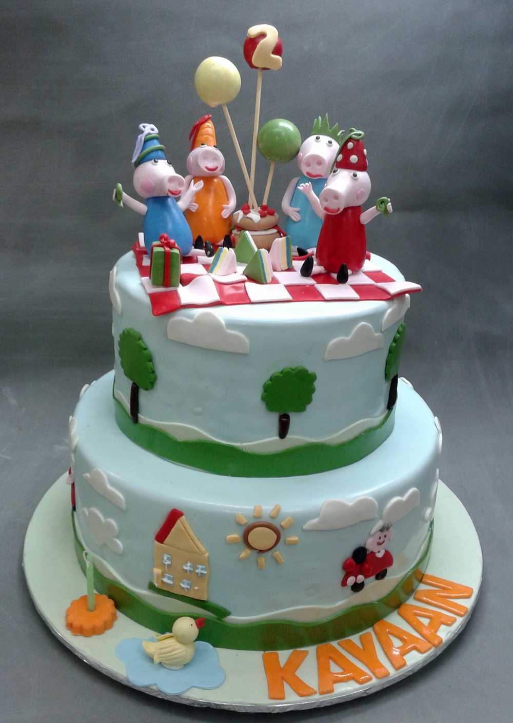 3D Pappa Pig Theme Cakes for Kids - Deliciae Cakes