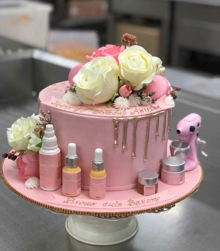 Best Theme Cakes Shops In Mumbai - Deliciae Cakes